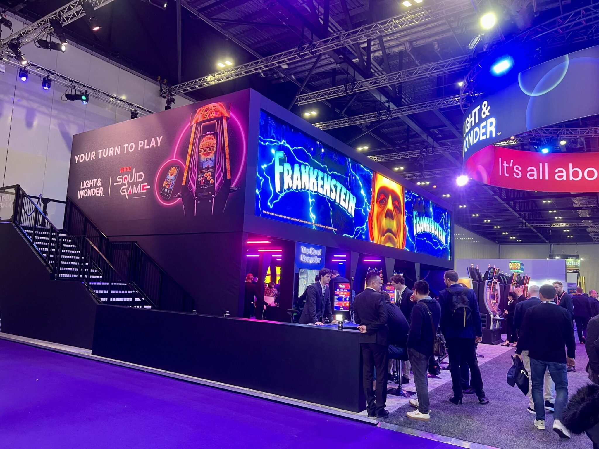 Light & Wonder Exhibition Structure (Smyle) - The Halo Group